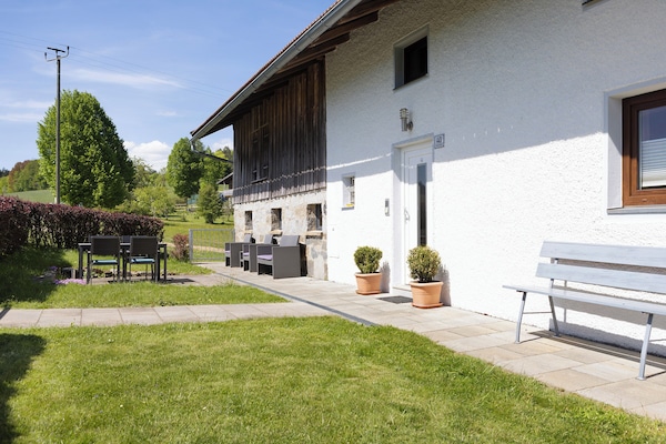 'Ferienhaus Kreuzbergblick Bayerischer Wald' Mit Bergblick, Privater Terrasse Und Wi-fi - Mauth