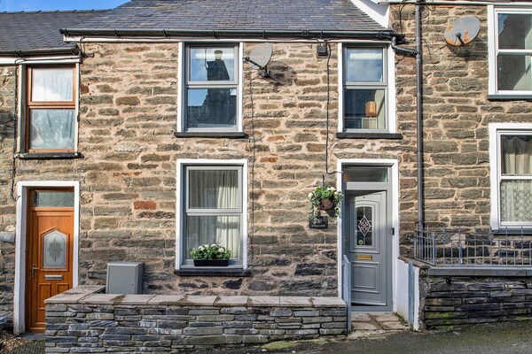 Modern Pet-friendly Cottage In Snowdonia, No Deposit - Snowdonia National Park