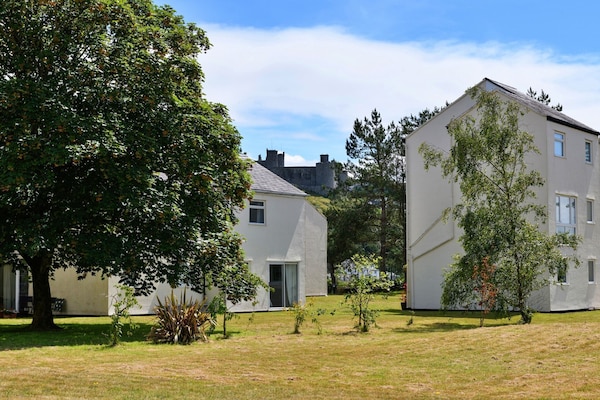 Apartment Near Harlech Castle, No Deposit - Harlech