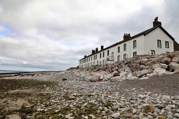 Cottage On Solway Coast With Stunning Firth Views - Dumfries and Galloway