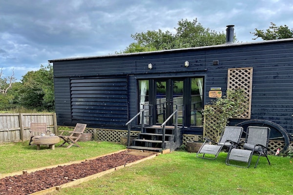 Lodge Near Blackpool Sands, No Deposit - Dartmouth