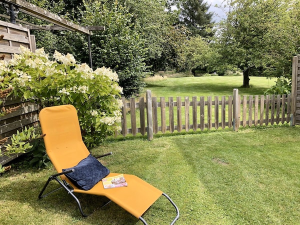 Lieblingsplatz In Ostseenähe - Ferienwohnung Krischan Mit Ruhigem, Eingezäunten - Langballig