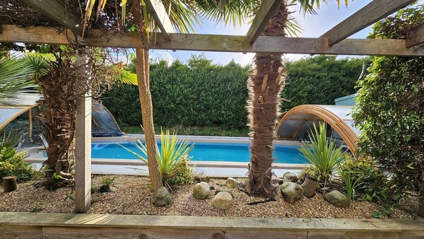 Stunning Botany Bay Beach House -  Heated Swimming Pool & Panoramic Sea Views - Broadstairs