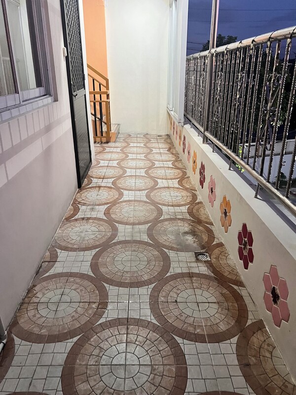 One Bedroom 1 Bathroom Appartment With Kitchen, Leaving Room Family Friendly - Malolos