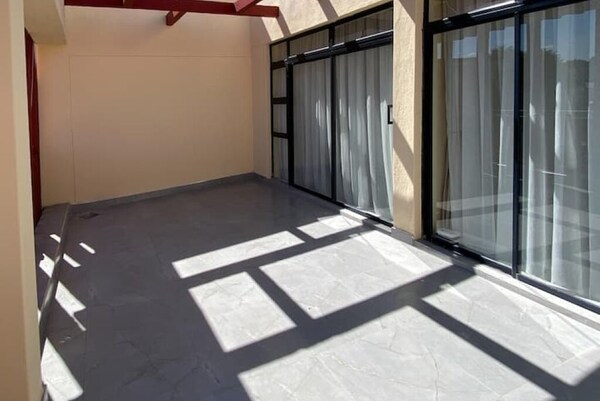 Cozy Up On 5th - Harare