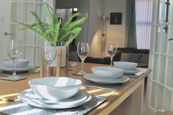 Your Lovely 3-bed Home-from-home In Bamber Bridge - Preston
