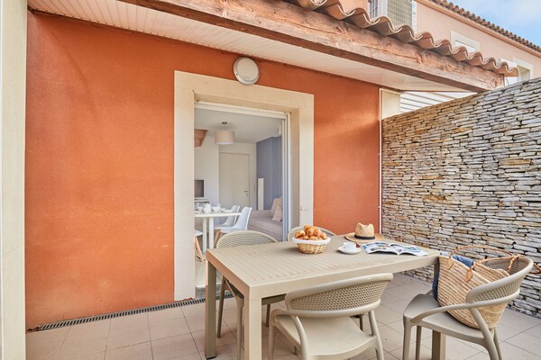 Maisonnette Confortable | Terrace Privée + Parking - Port Camargue