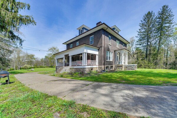 9 Mi To New River Gorge: Spacious Retreat W/ Porch - New River Gorge National Park & Preserve