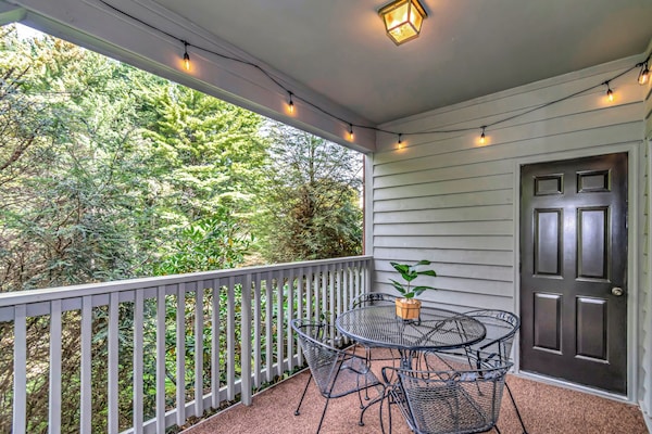 Chestnut 1 | Fireplace, Restaurant, Pool, Spa - Blowing Rock, NC