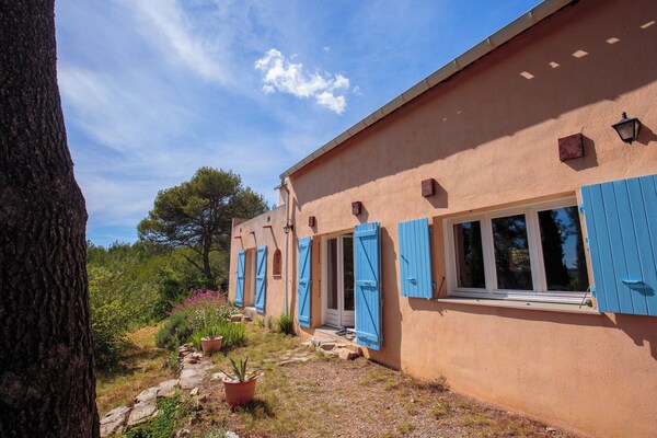 Villa Très Paisible, Grand Terrain Au Calme Avec Piscine, Sans Vis-à-vis - Saint-Cannat