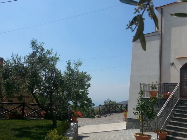 Il Pozzo Dei Desideri - "Ischia" Apt - Moiano - Positano