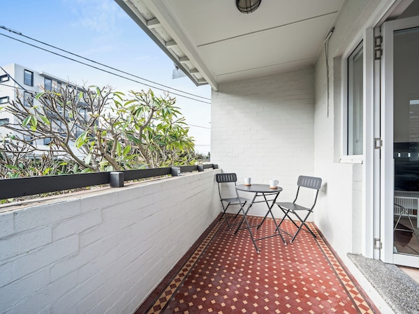 2-bedroom Accommodation In Tamarama - Randwick