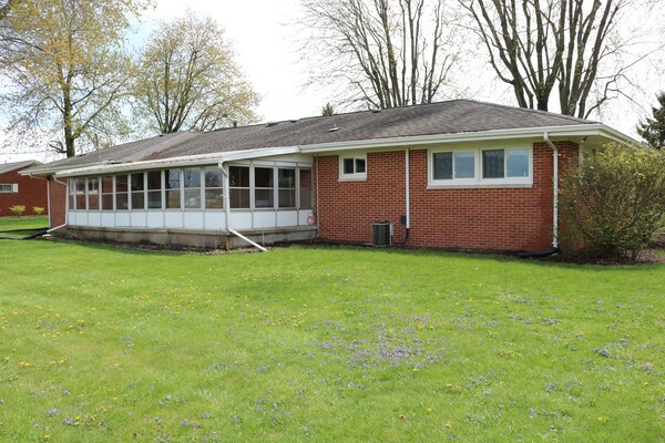 The Captains Quarters Located 1/4 Mile From Old Field Beach ,   Pet Friendly, - Indian Lake, OH