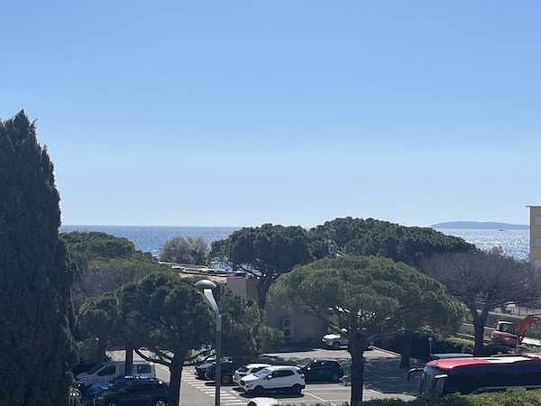 Magnificent T3 Apartment - The Cyclades - Sea View - Le Lavandou