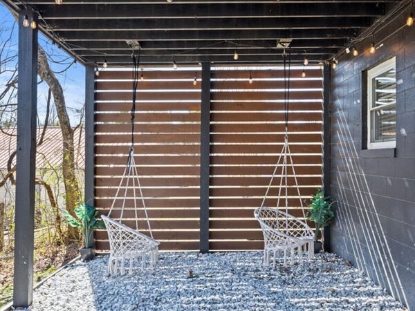 Knox Retreat  ~ Cozy Home W/ Outdoor Entertainment - Blaine, TN
