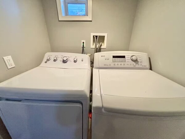 Charming Nyc-themed Retreat In North Bergen  Just Minutes From Midtown! - Glendale - Queens NY