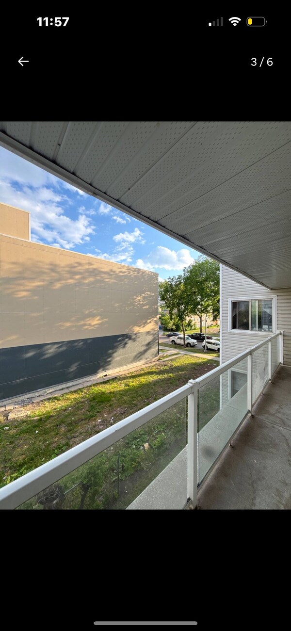 Bright Studio In Central Yeg | Steps From Everything! - MacEwan University