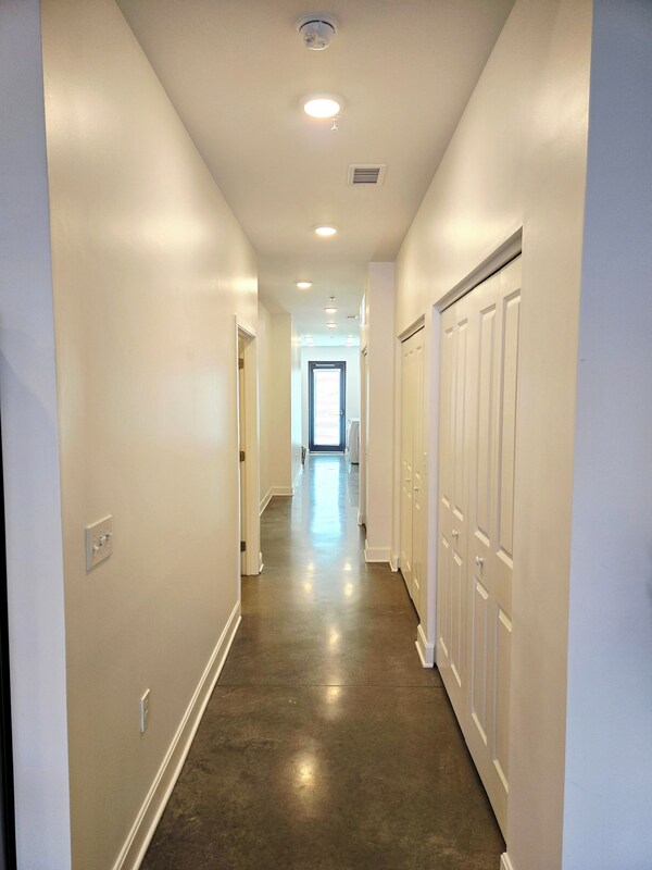 Wabi Sabi - King Bed/2bed/2ba, Ground Level - Clinton State Park, Lawrence