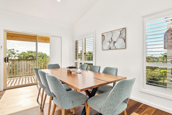 The Corlette Beach Retreat - Nelson Bay