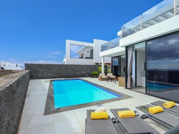 Modern Villa With Air Conditioning And Wi-fi In Puerto Del Carmen - Puerto del Carmen
