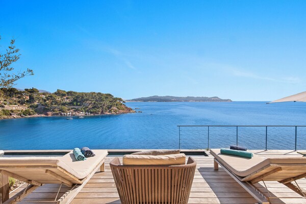 Les Falaises De Fabregas Exceptional Villa Overlooking The Mediterranean - Toulon