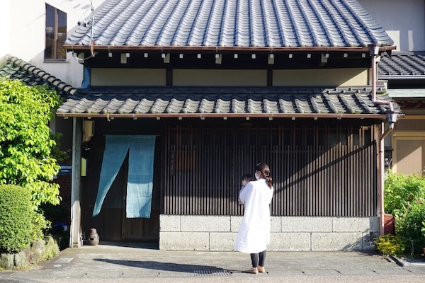Exclusive Stay In A 120-year-old Art-filled Inn - Fuji