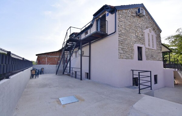 Holiday Apartment Buje For 1 - 2 Persons - Holiday Apartment - Izola
