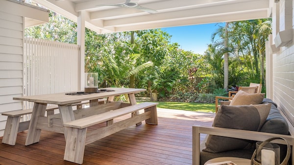 Allure, The Beautiful Surrounds And Feel Of Byron Bay Enter With You The Moment You Arrive At Allure - Byron Bay