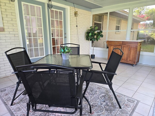 Cozy, Inviting Home In Lake City, Fl. Minutes From Town And Close To Rivers. - Lake City, FL