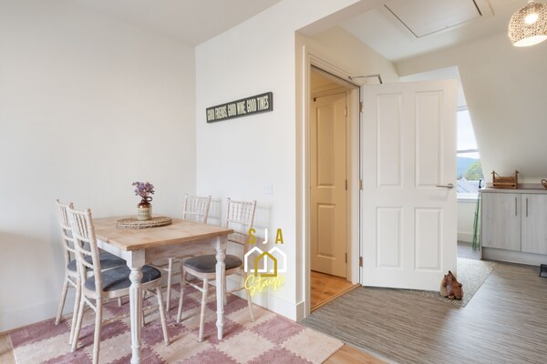Ballater Retreat - Sja Stays - Modern 1 Bed Apart - Ballater