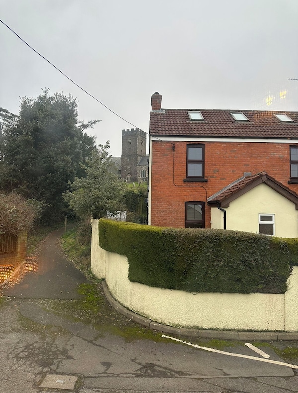 Cosy Cottage House Based In Cardiff City, 5-10 Min To City Center. - Newport