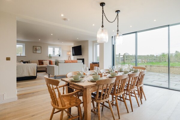 Mulberry Cottage - Stunning 5 Bed In Wiltshire - Malmesbury