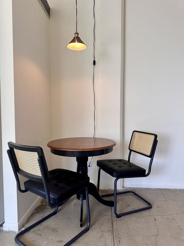 Westown Studio Apt Near Fiserv, Baird, And Theater District - Milwaukee, WI