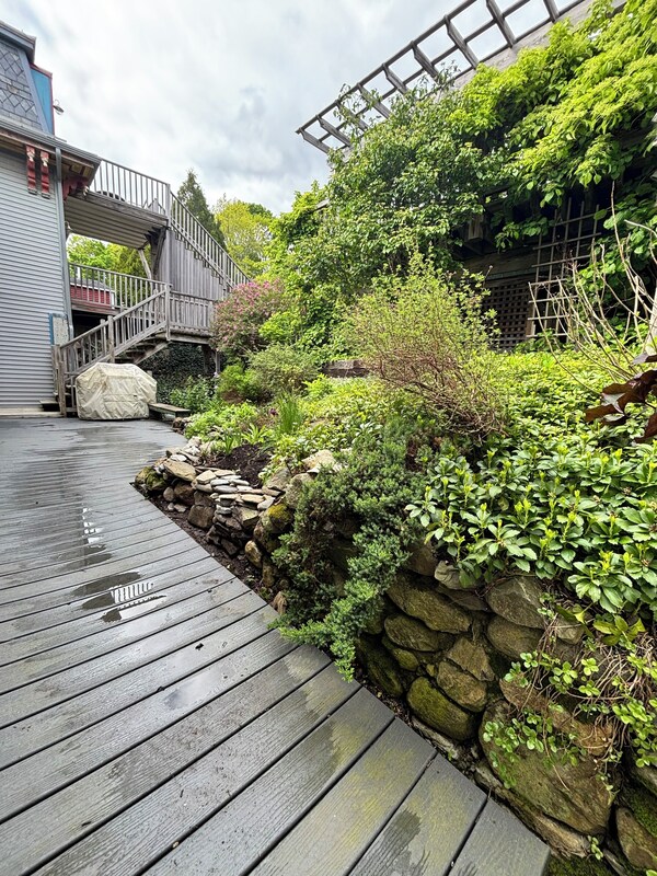 Beautiful Home In The Heart Of Downtown Rockport. - Camden, ME
