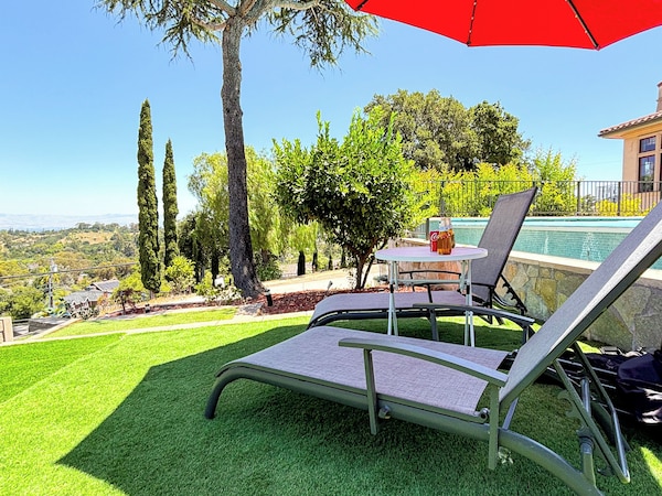 Hilltop Los Altos Stay Near Stanford + Pool, Grill, Ktv & Views - Mountain View