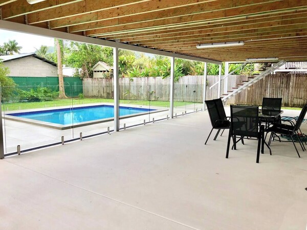 Perfect Pool House Idyllic Tropical Retreat - Cairns