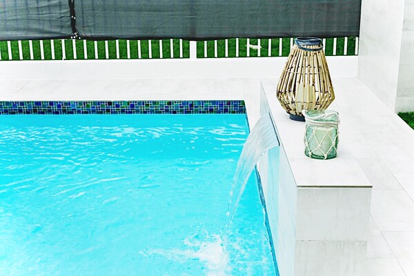 Home In Santa Isabel, Puerto Rico. 4br 2ba Home With Wifi, Ac & Underground Pool - Puerto Rico