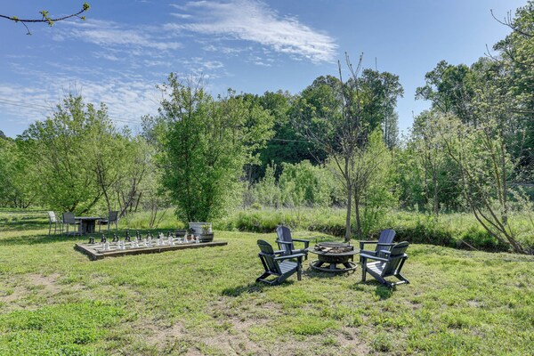 On-site Creek Access: Pet-friendly Cosby Cabin! - Cosby, TN