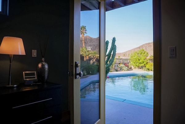 10k Lot Resort - Saltwater Pool + Hikes + Monthly Deal! - Palm Desert, CA