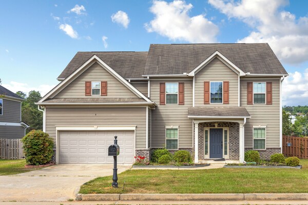 5bd Lakeview Retreat - Fire Pit, Pool Table & Bbq - Columbus, GA