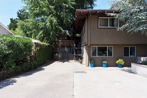Charming 2-bedroom Apartment With Ac, Wifi In Welcoming Martinez - Pleasant Hill, CA