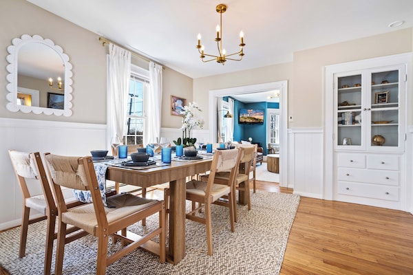 Modern Apartment - 20 Mins To Portland, Deck, Grill & Firepit, King Bed, Dogsok - Portland, ME