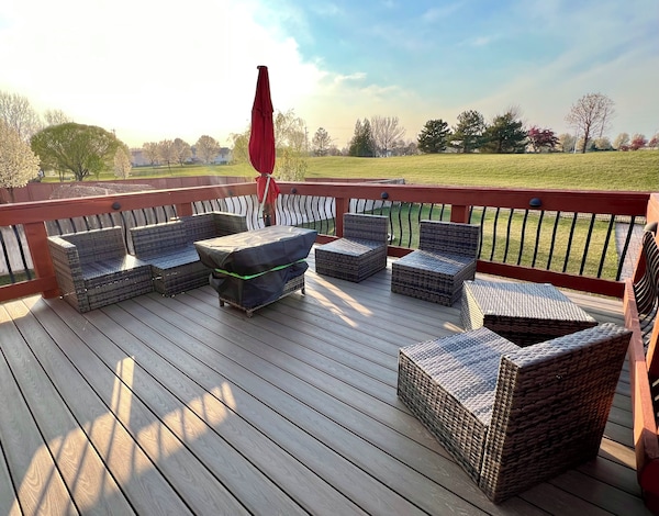 Beautiful 4 Bedroom 3 Bath Home In Nice Eastside Neighborhood And Lots Of Extras - Wichita, KS