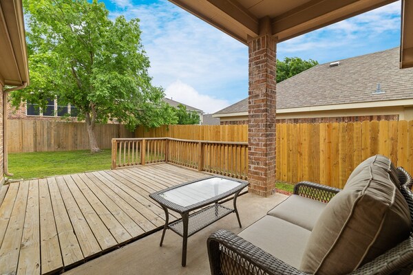 The Knob  Cozy 3-bedroom Elegant Retreat - Fairview, TX