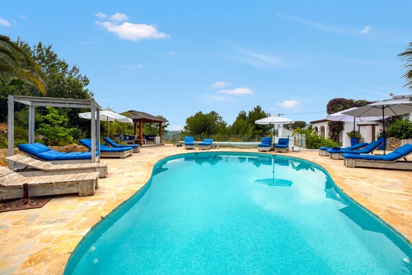 Villa 'Caroix' Met Uitzicht Op Zee, Wifi En Airconditioning - Dénia