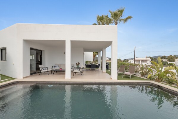 Villa 'Ca Sa Roca' With Mountain View, Wi-fi And Air Conditioning - Sa Talaia