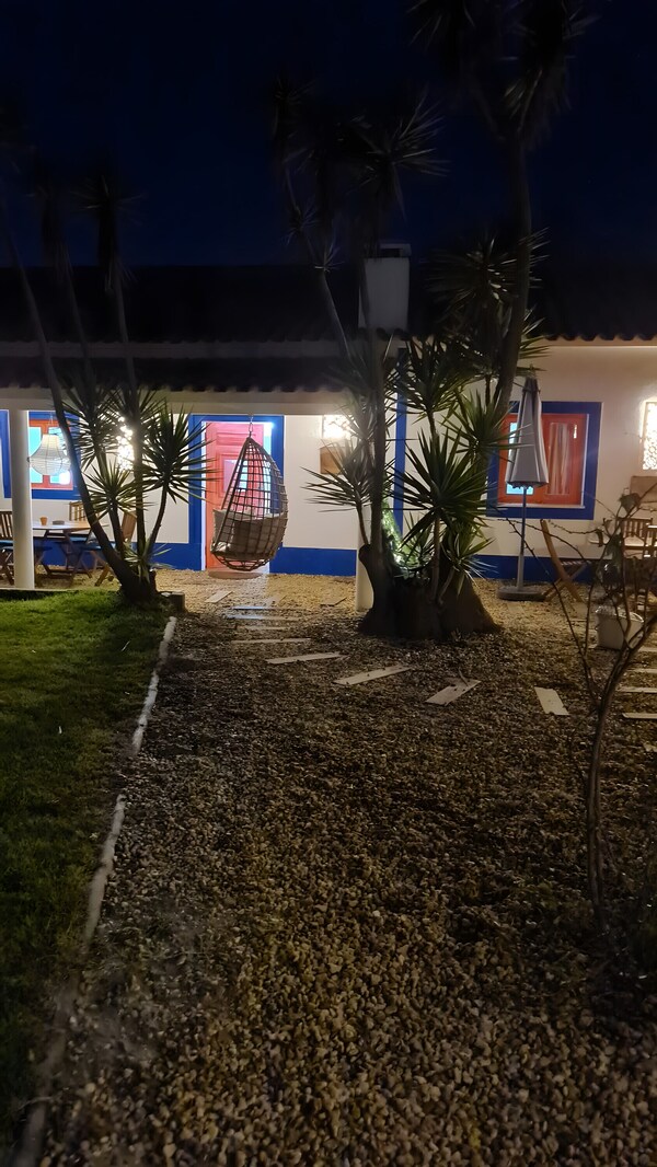 Landhaus 'Casa 2' Mit Gemeinschaftspool, Privater Terrasse Und Wi-fi - Porto Covo