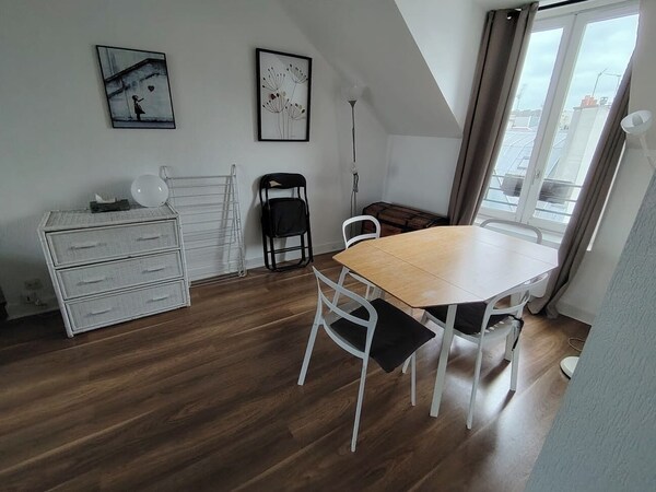 Bnbnook - Bright 1br - Explore Le Marais And Top Landmarks - Saint-Maurice