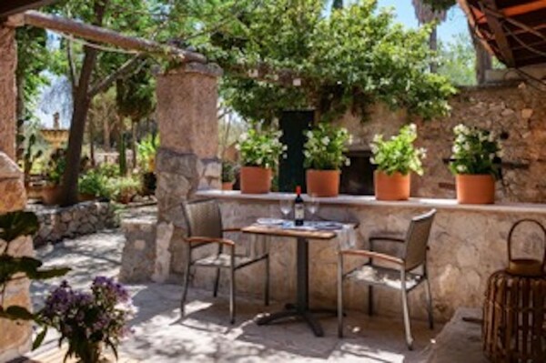Holiday Home 'Marilla I' With Shared Pool, Wi-fi And Air Conditioning - Petra