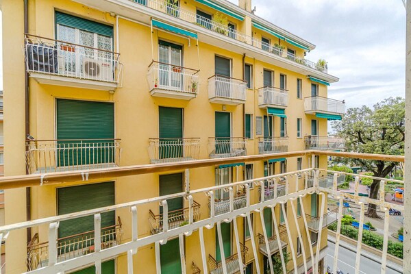 Guesthost - Bright Apartment Rapallo - Rapallo